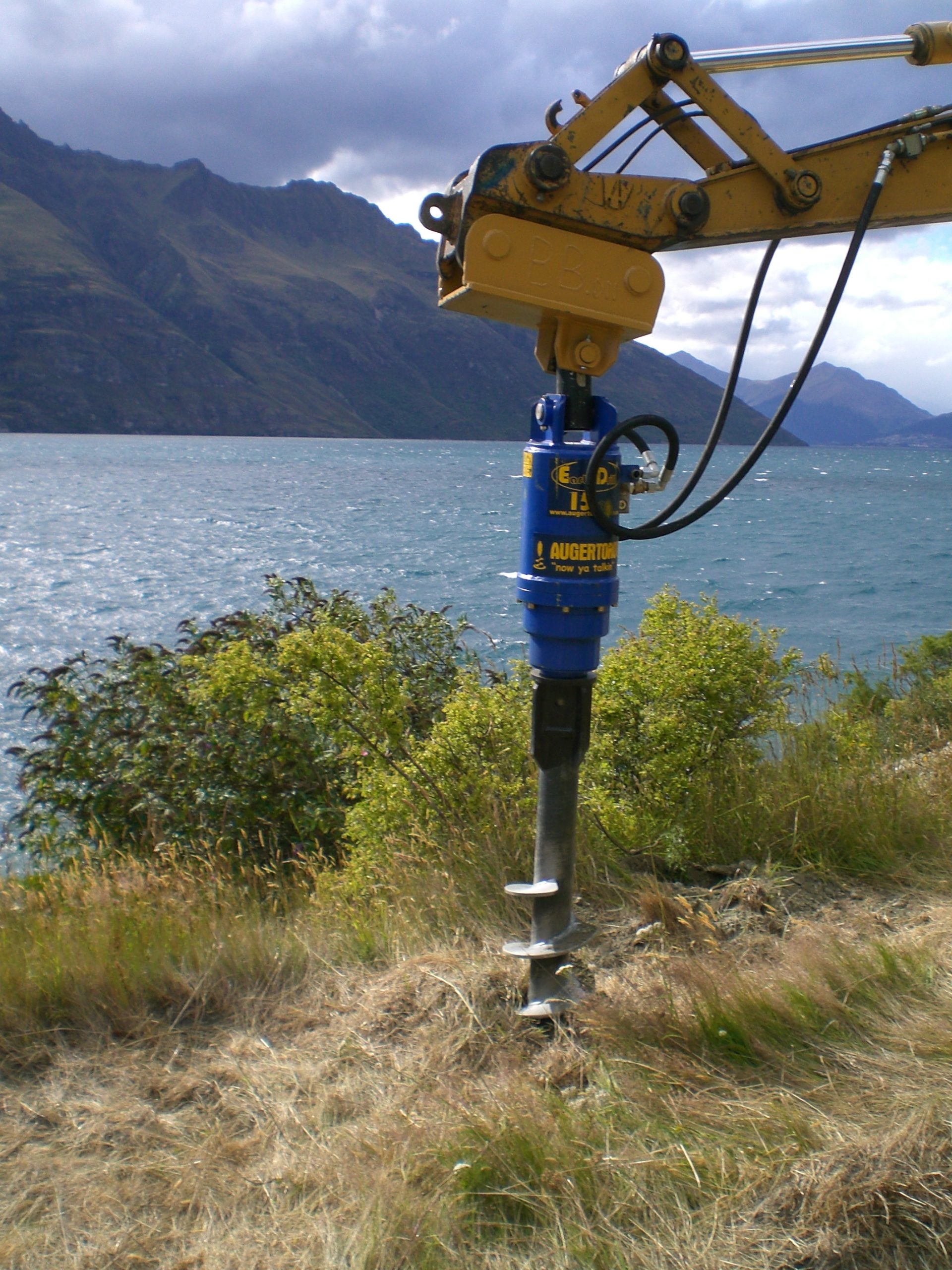 Auger Drive Units | Earthworm Attachments NZ